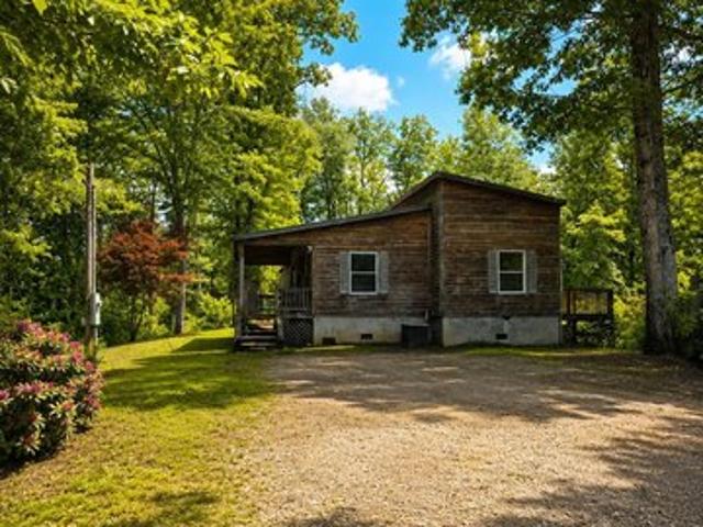 2242 Divide Rd, Mountain City, TN 37683