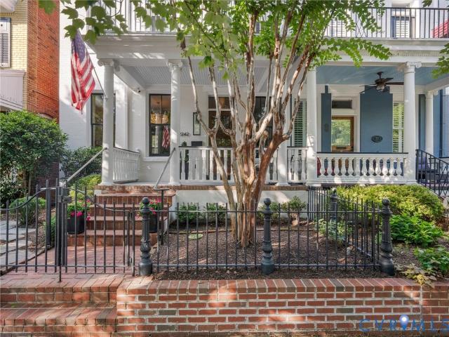 2242 Park Avenue