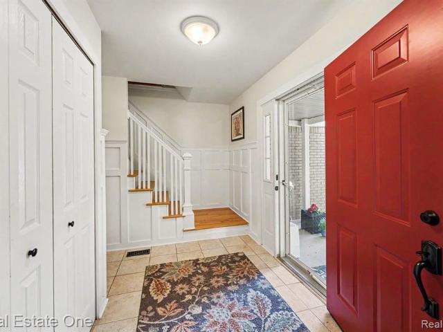 2242 W Wattles Road