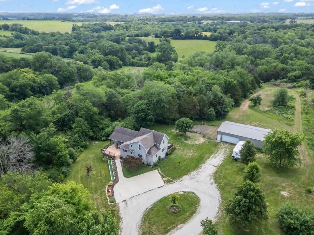 22438 Maple Ridge