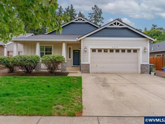 2243 Equestrian Loop SE, Salem, OR 97302