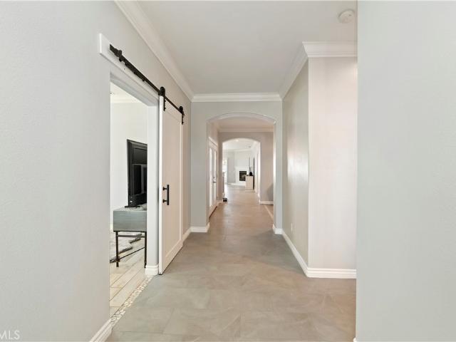 2243 Finch