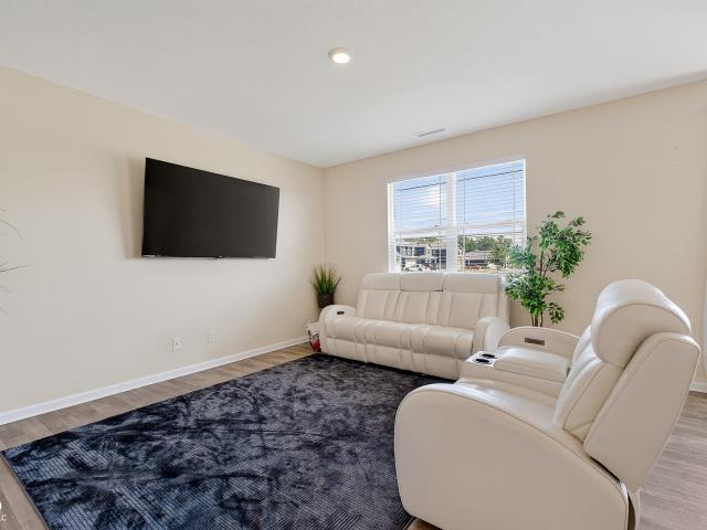 2243 Gambel Lane
