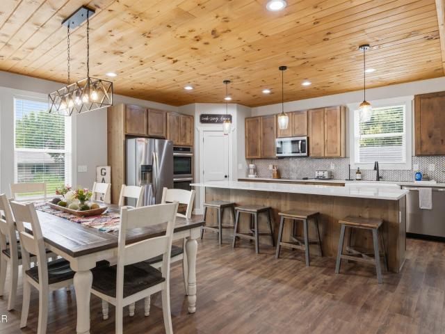 2243 Shinbone Road