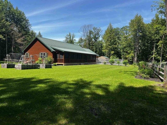 2243 W Lake Rd, Poultney, VT 05764