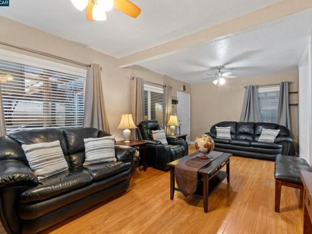 2243 89th Ave, Oakland, CA 94605