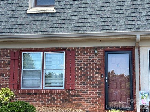 224 14th Ave SE Apt D, Hickory, NC 28602