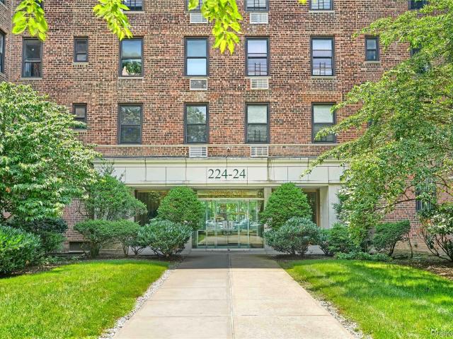 224 24 Union Turnpike 2B