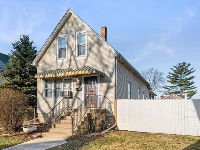 224 28th Ave, Bellwood, IL 60104