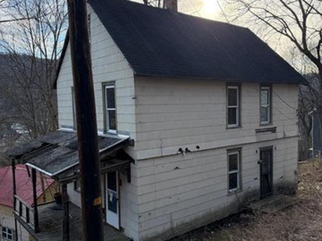 224 6th Street Ext E, Emporium, PA 15834
