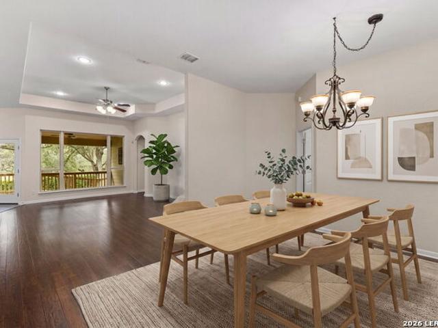 224 Chisholm Dr