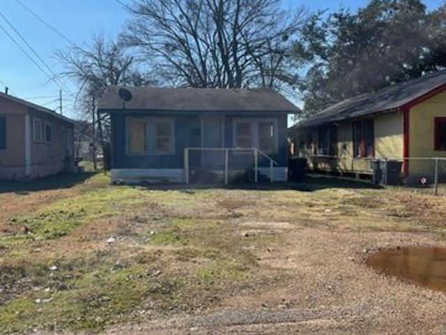 224 Adair St, Bossier City, LA 71111