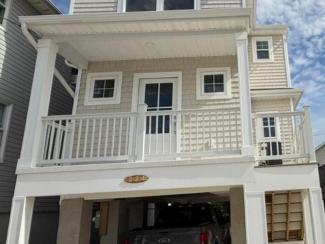 224 Bay Terrace