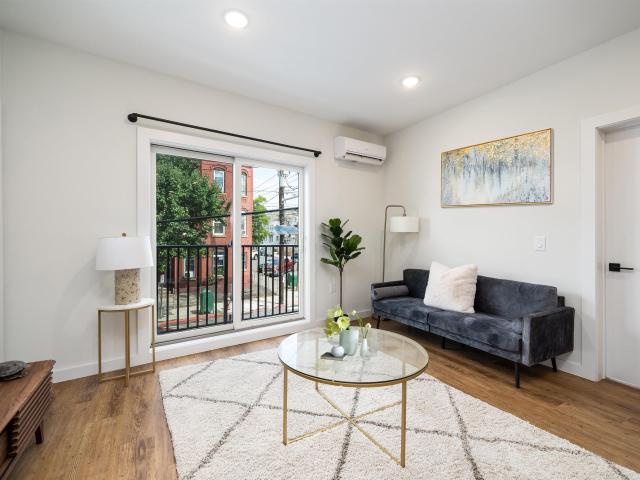 224 Garfield Ave # 4B