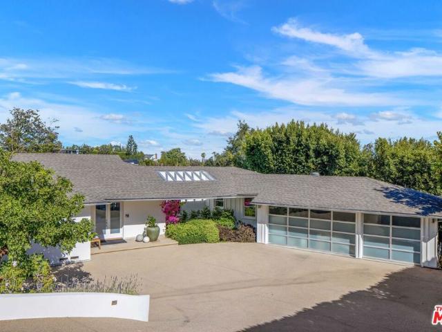 224 Glenroy Place