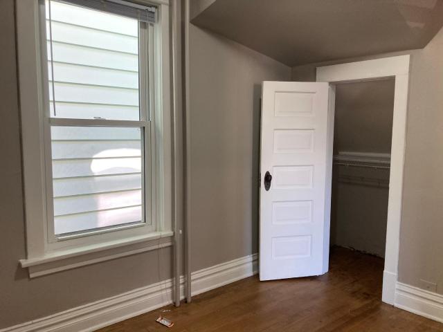 224 E 6th Street
