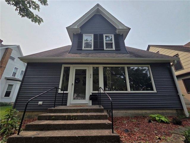 224 E Wayne St, Celina, OH 45822