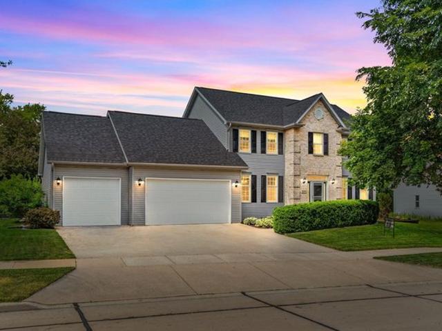 224 E Carrington Ln, Appleton, WI 54913