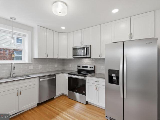 224 E Irvin Avenue