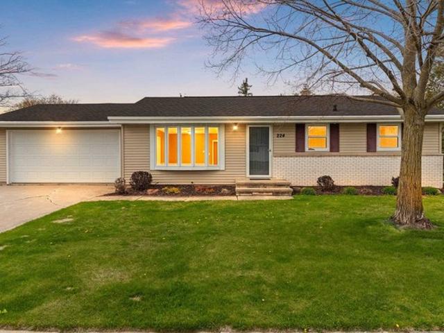 224 E National Ave, Brillion, WI 54110