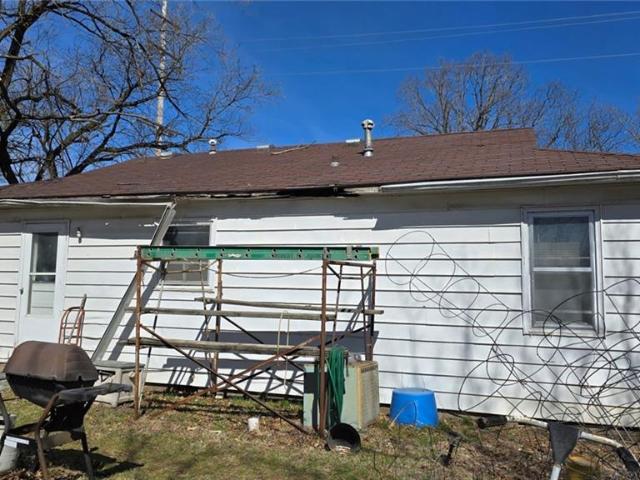 224 E Polk St, Chillicothe, MO 64601 | MLS #2607 | Compass