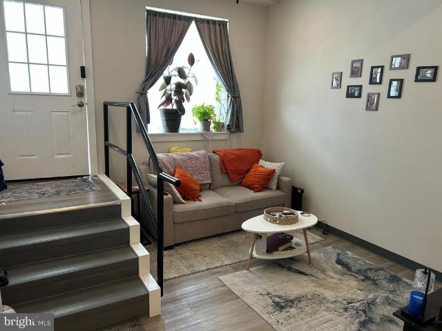 224 Hall Street # UNIT 3