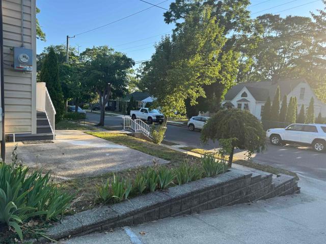 224 Huron Ave