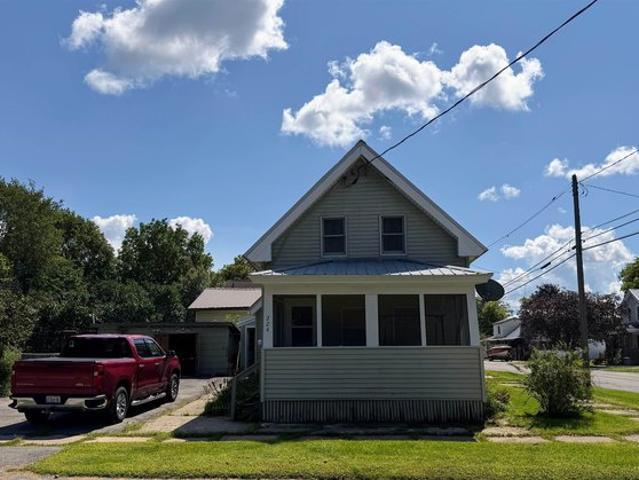 224 Oak St, Ogdensburg, NY 13669
