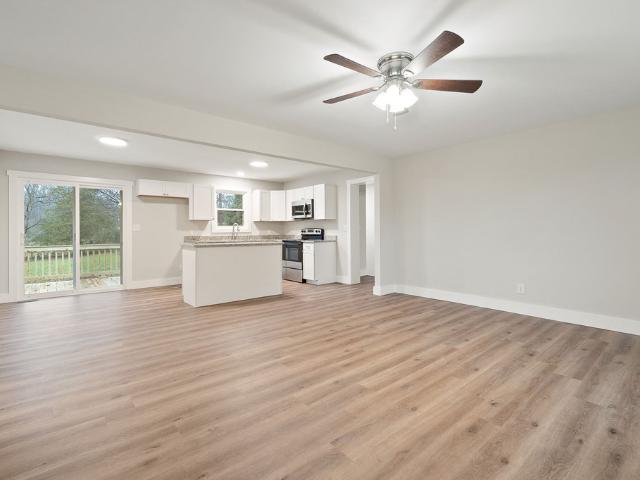 224 Lake St