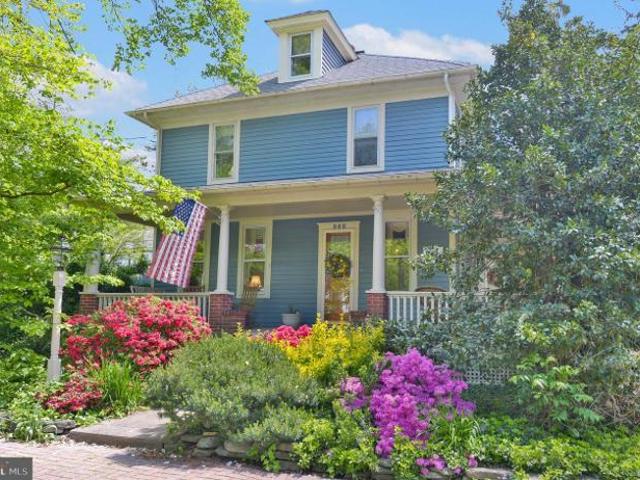224 Linden St, Moorestown, NJ 08057