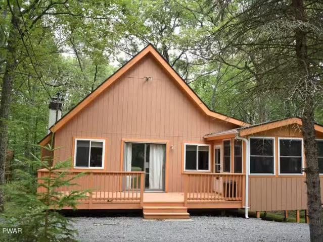 224 Maple Ridge Drive, Lords Valley, PA 18428 650803609