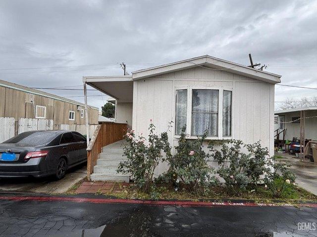 224 McCord Ave Spc 2, Bakersfield, CA 93308