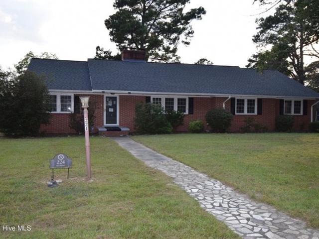 224 McCrae St, Grifton, NC 28530