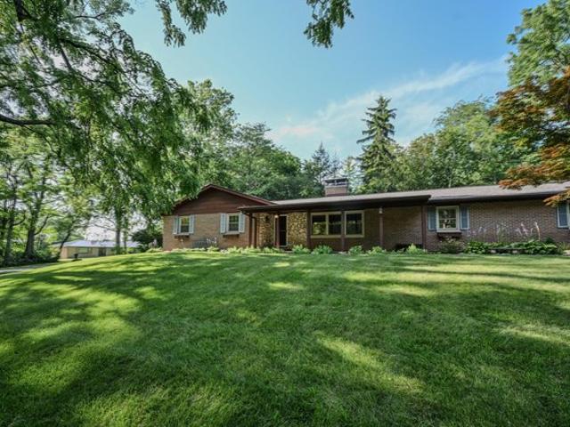 224 Meadow Ln, Springfield, OH 45505