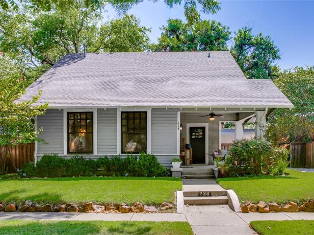 224 N Waverly Drive