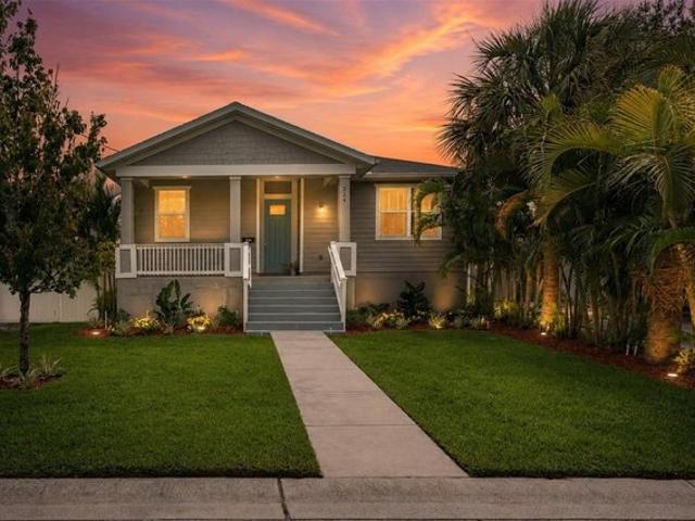 224 NE Jefferson Cir N, Saint Petersburg, FL 33702