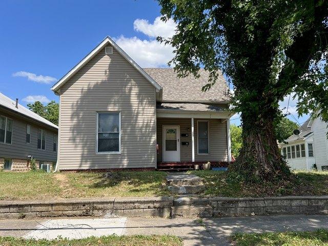 224 S 20th St, Murphysboro, IL 62966