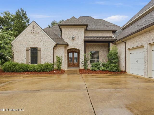 224 S Woodcreek Road