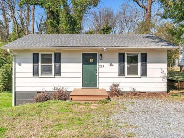 224 S Hampton Dr, Spartanburg, SC 29306