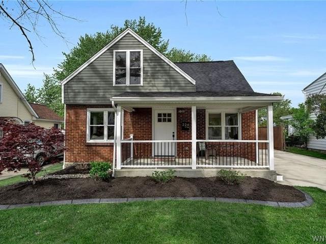 224 S Huxley Dr, Buffalo, NY 14225