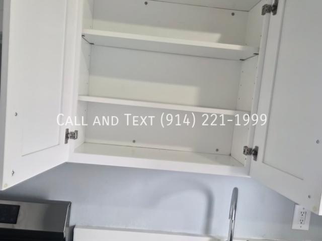 224 Sommerville Pl Yonkers, NY 10703