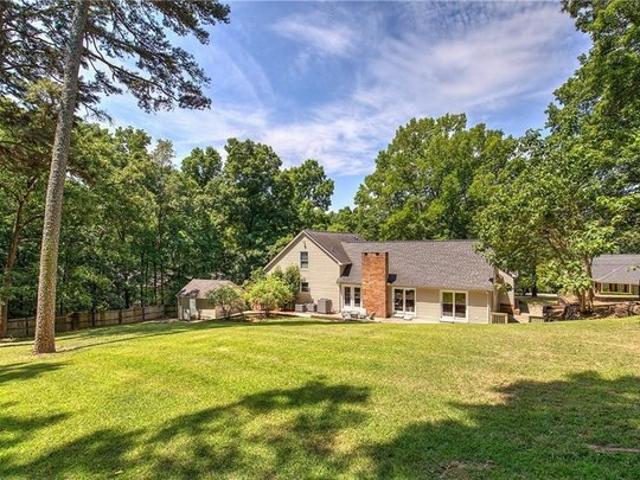 224 Shadowood Dr SE, Calhoun, GA 30701