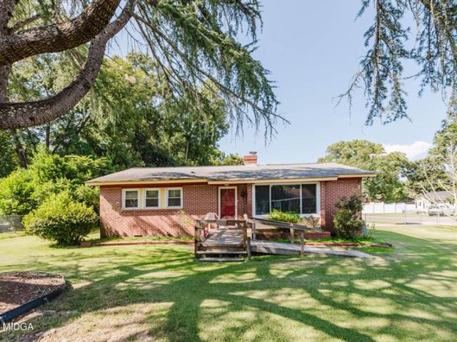 224 Shirley Dr, Warner Robins, GA 31088