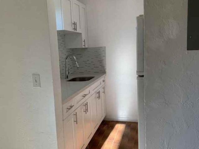 224 SW 4 Ave 1 Bedroom Apartment for Rent at 224 Sw 4th Ave, Miami, FL 33130 East Little Havana
