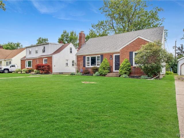 224 Paramount Parkway