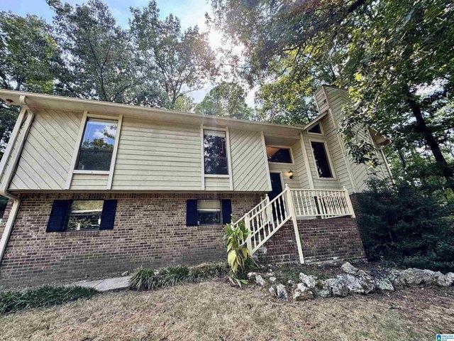 224 Redwood Dr, Maylene, AL 35114