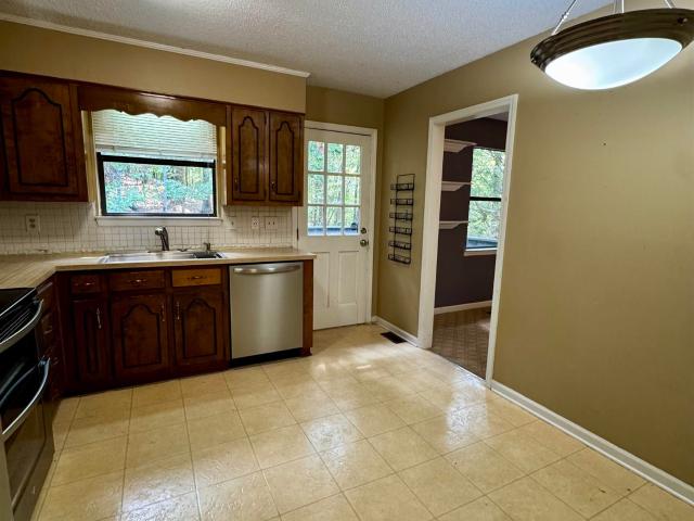 224 Redwood Drive