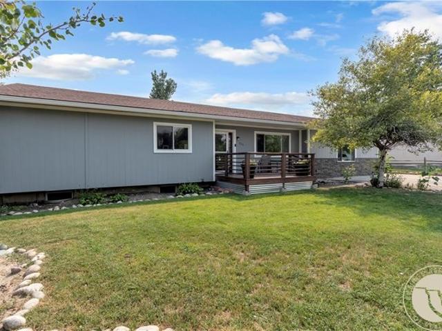 224 W 12th St, Laurel, MT 59044