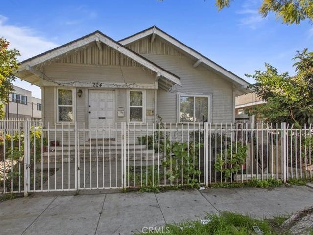 224 W 14th St, Long Beach, CA 90813