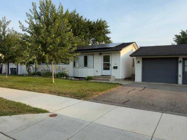 224 W 3rd Street
